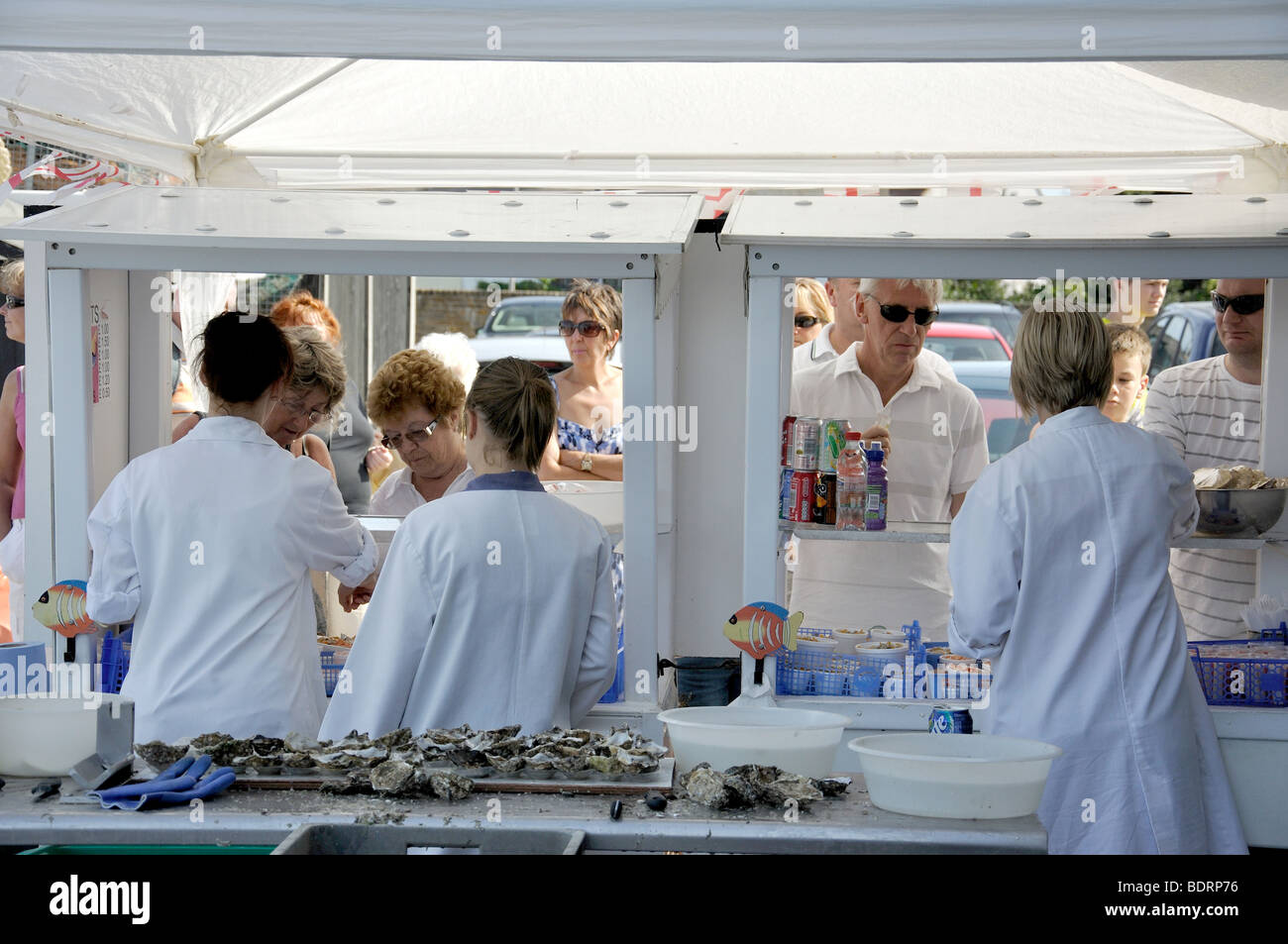 Oyster and seafood stall, Whitstable Harbour, Whitstable, Kent, England ...