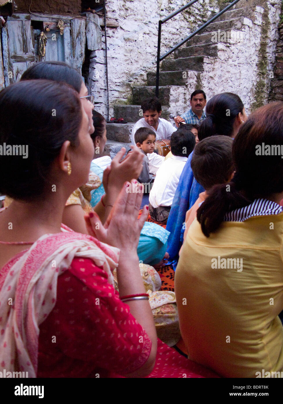 Women prayer area hi-res stock photography and images - Alamy