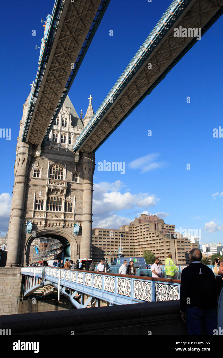 Detail of the tower bridge hi-res stock photography and images - Alamy