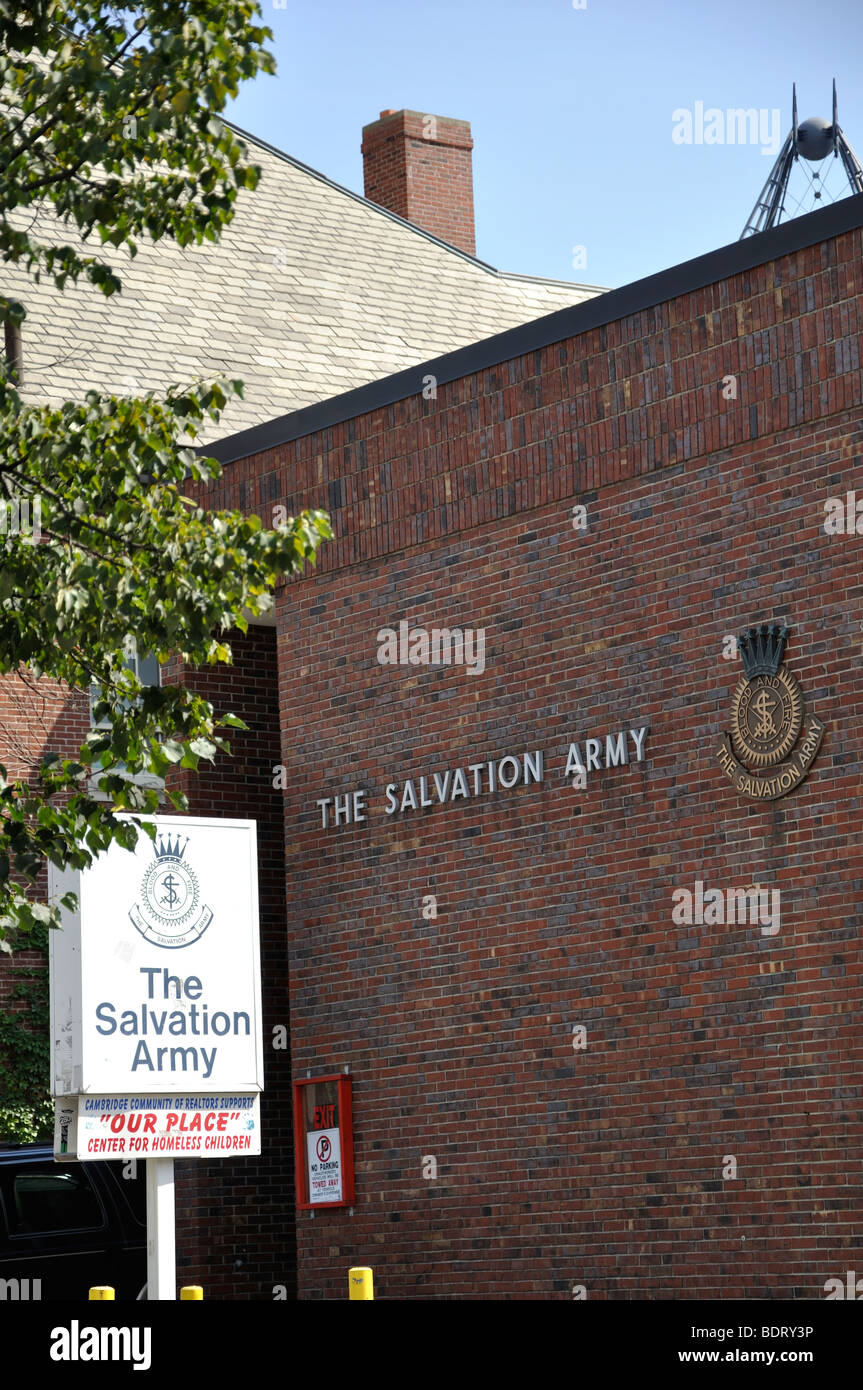 Salvation army building hi-res stock photography and images - Alamy