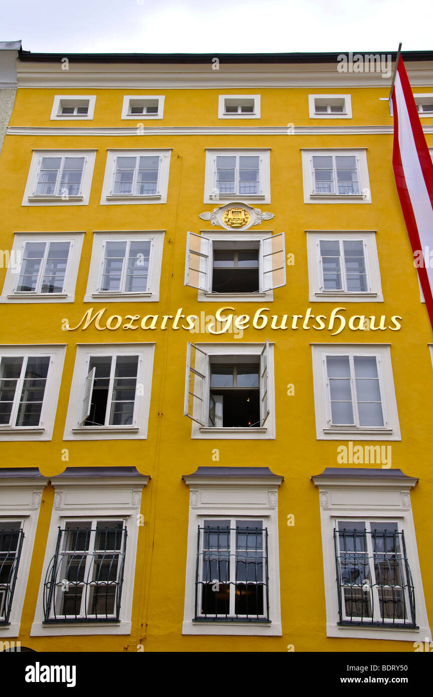 Mozart's birth house in Salzburg, Austria Stock Photo - Alamy
