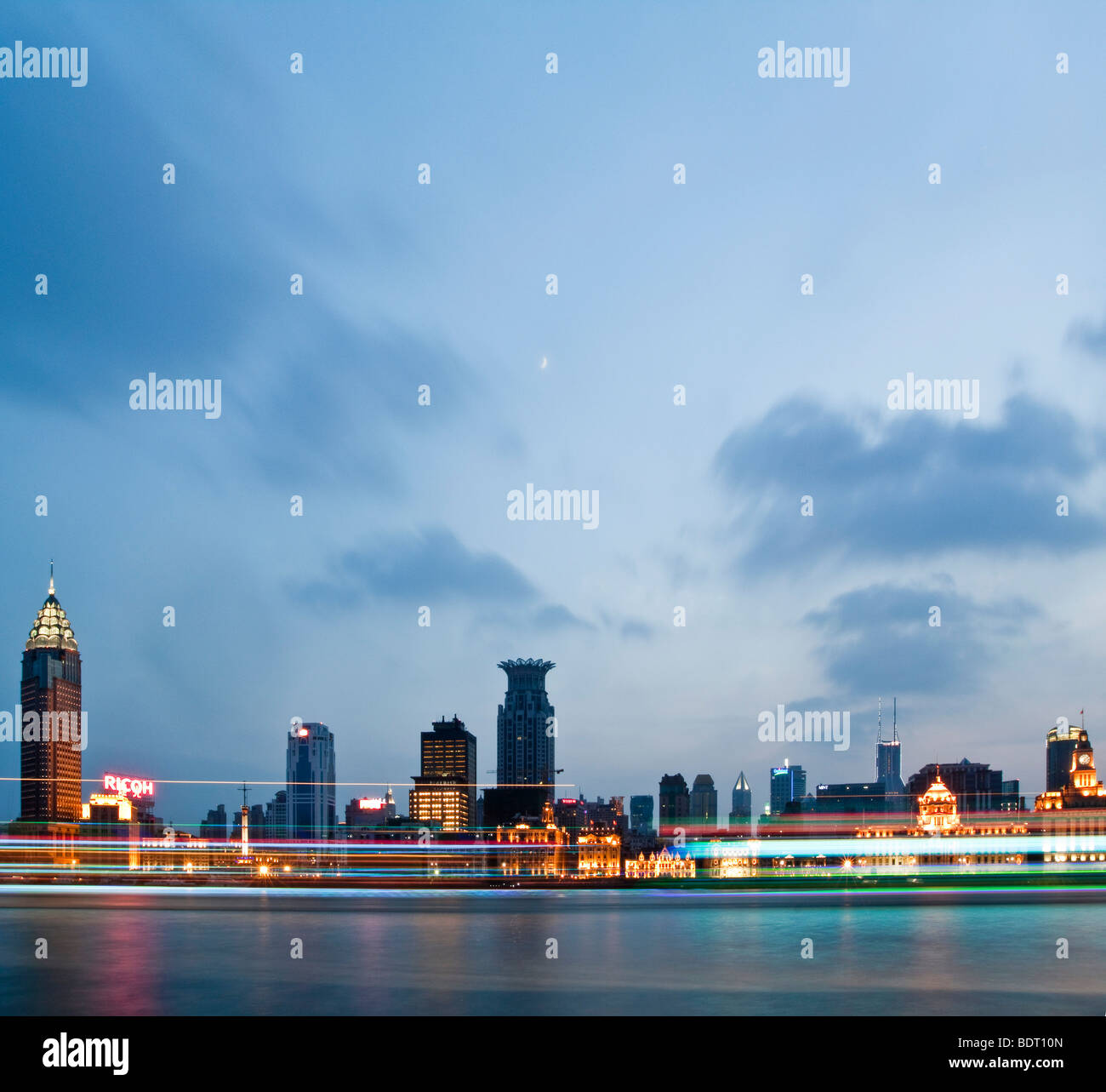 China, shanghai, the bund hi-res stock photography and images - Alamy