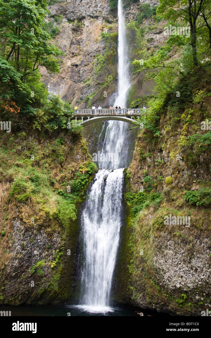 Multnomah falls, portland oregon hi-res stock photography and images ...