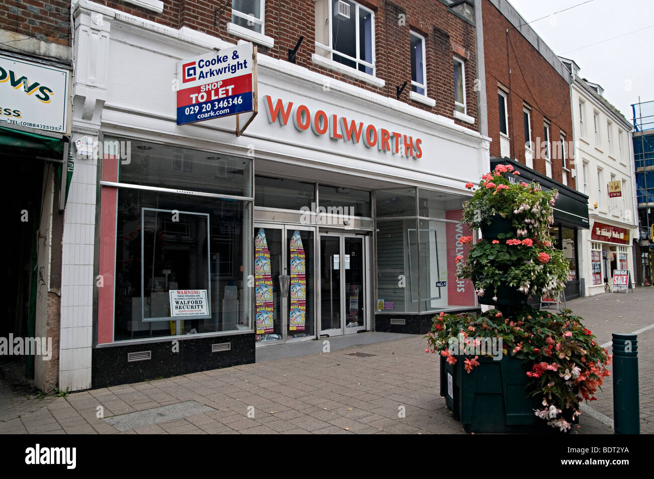 Tiverton sign hi-res stock photography and images - Alamy