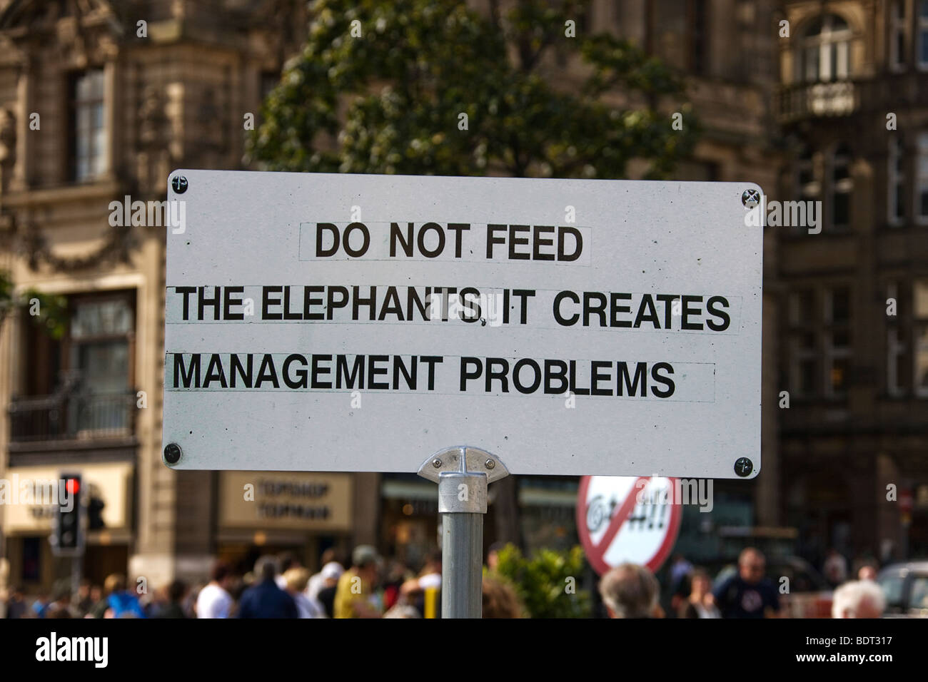 Funny sign hi-res stock photography and images - Alamy
