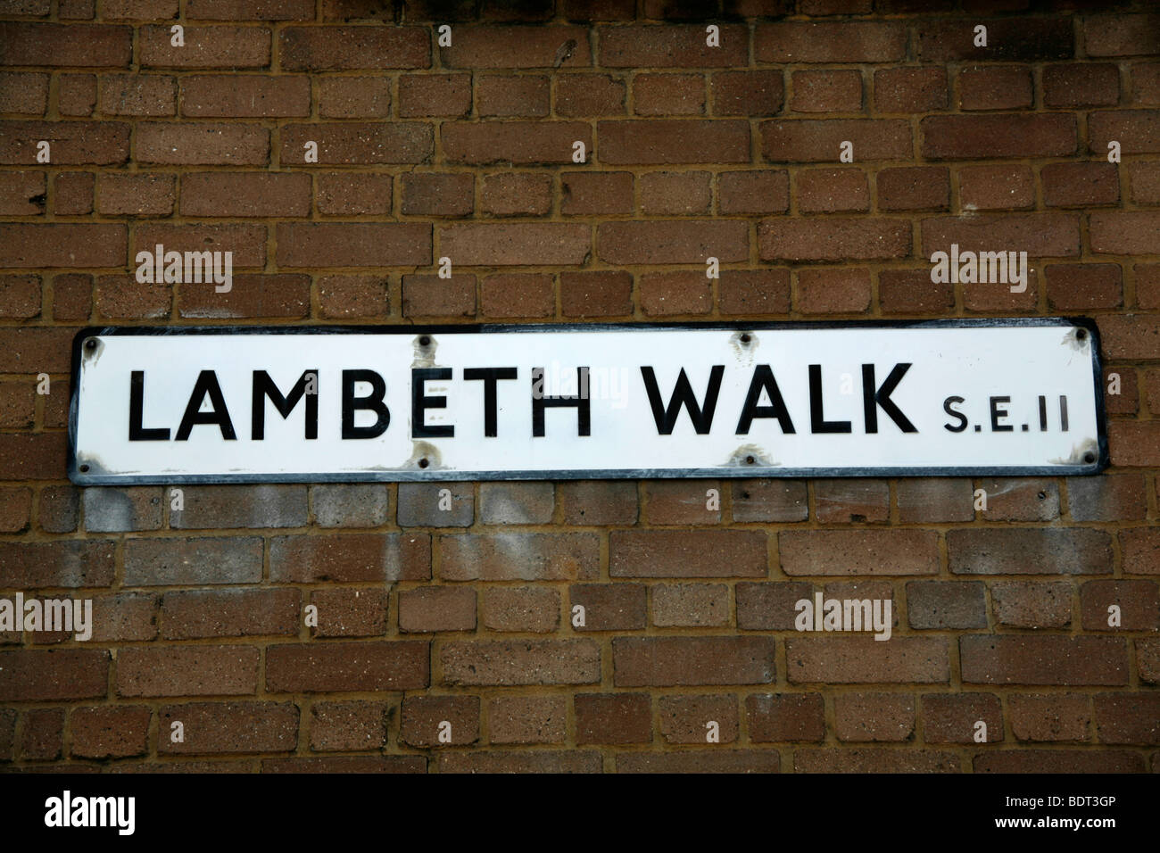 Lambeth walk hi-res stock photography and images - Alamy