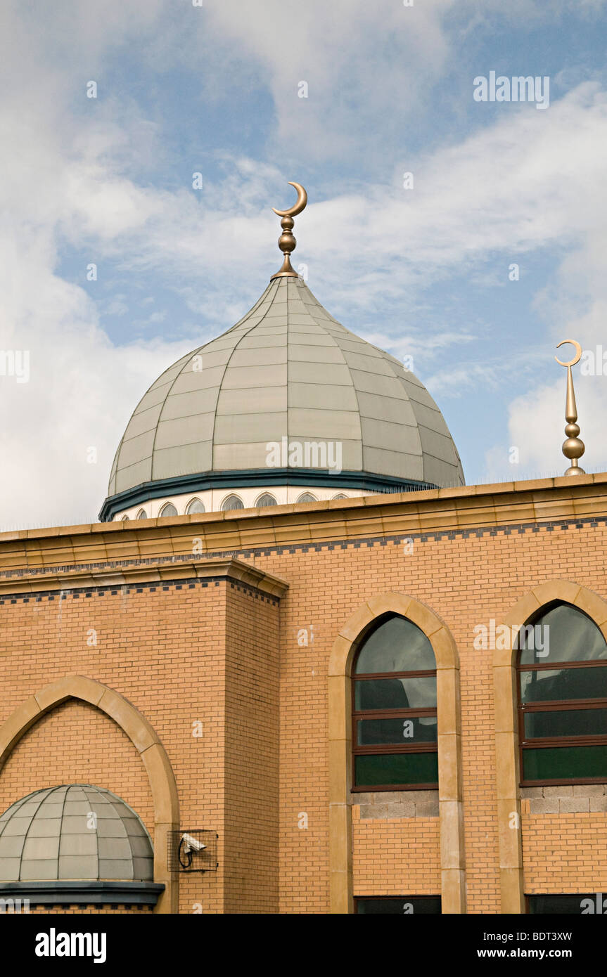 Wolverhampton mosque dunstall road Stock Photo - Alamy