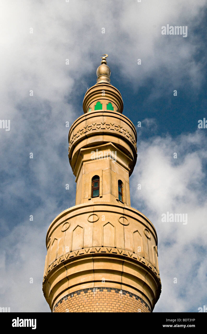 Wolverhampton mosque and its minaret towers on a sunny day Stock Photo ...