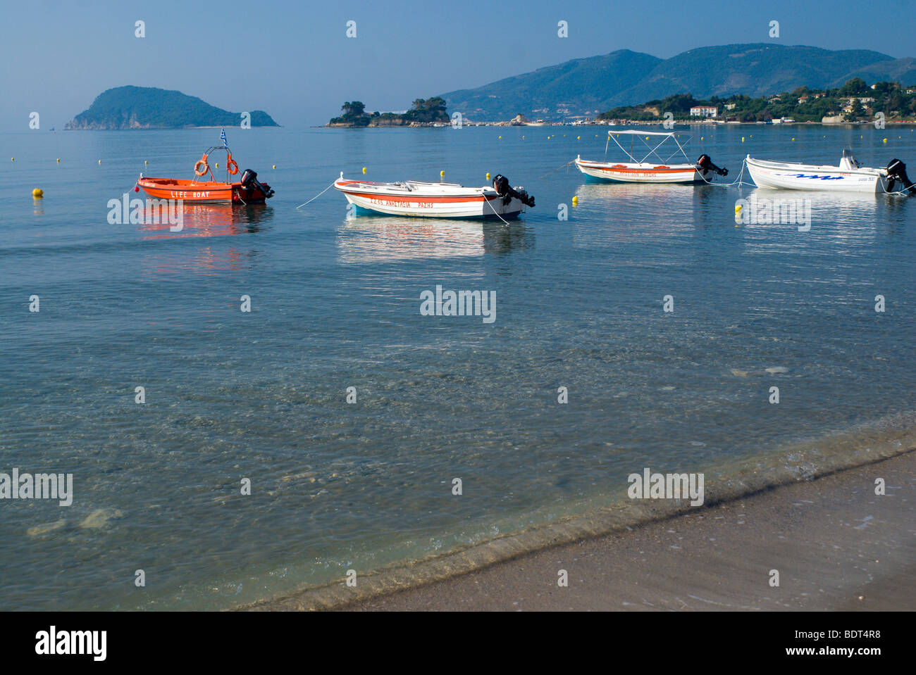 boats moored in laganas bay laganas zante/zakynthos greek islands Stock ...