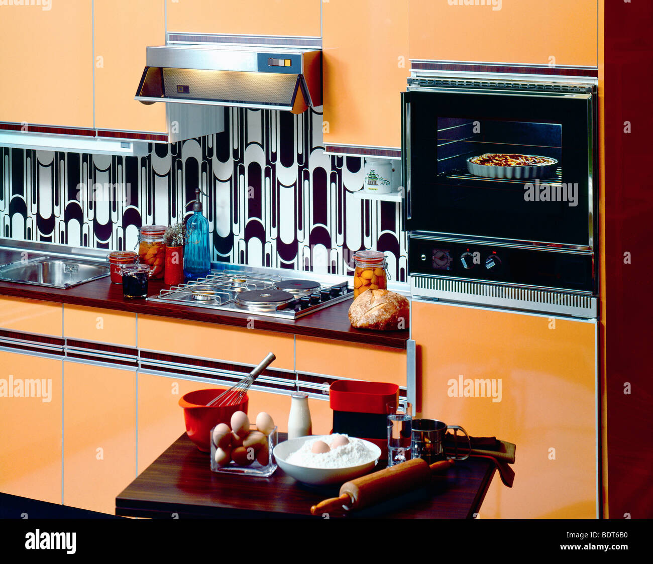 Kitchen 1970s High Resolution Stock Photography and Images - Alamy