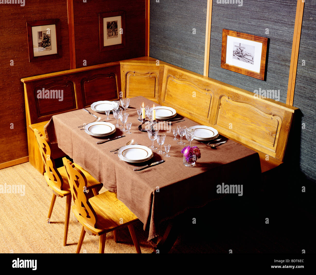 1970s dining room table hi-res stock photography and images - Alamy