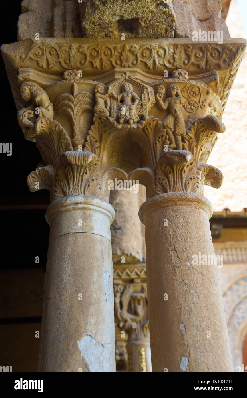 Romanesque column capitals hi-res stock photography and images - Alamy