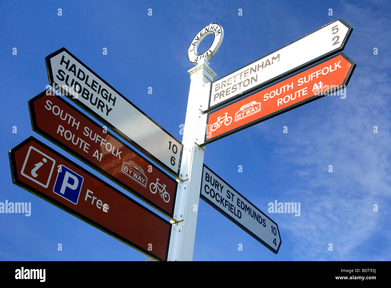 Tourist road sign hi-res stock photography and images - Alamy