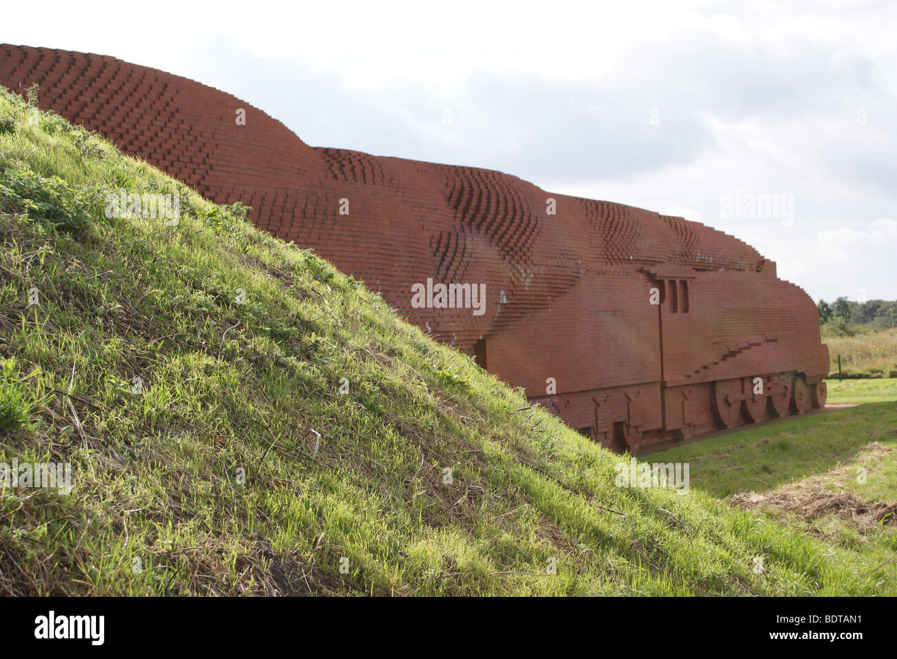 'Brick Train' scuplture of LNER Class E4 'Mallard' by David Mach ...