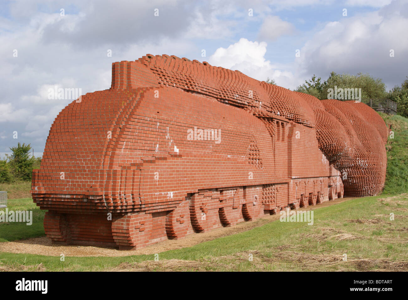 'Brick Train' scuplture of LNER Class E4 'Mallard' by David Mach ...