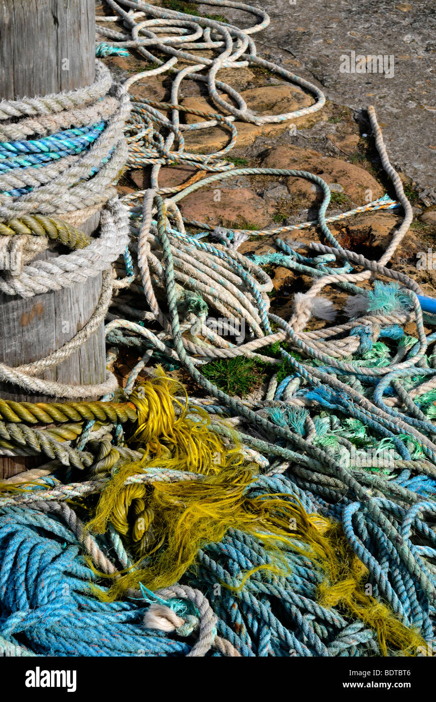 rope fishing pier wood beadnell harbour northumberland seaside coast ...