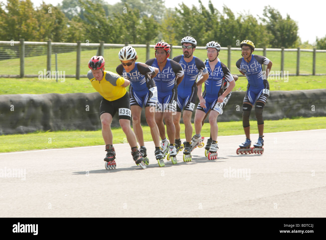 In line skaters hi-res stock photography and images - Alamy
