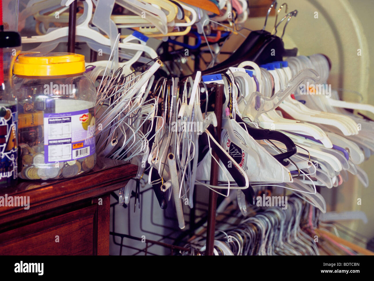 Wire hangers hi-res stock photography and images - Alamy