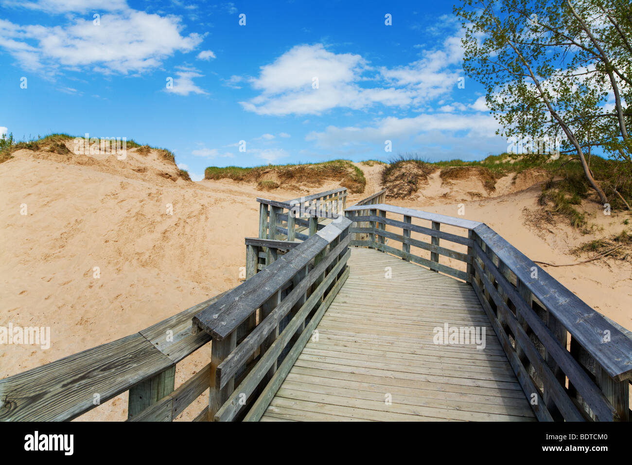 Boardwalk sand hi-res stock photography and images - Alamy