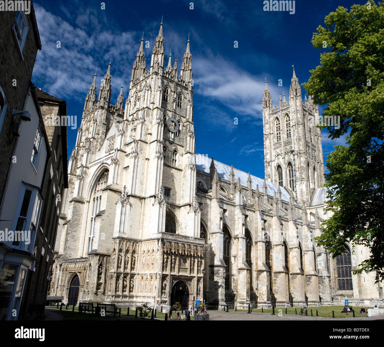 Canterbury cathedral bell harry tower hi-res stock photography and ...