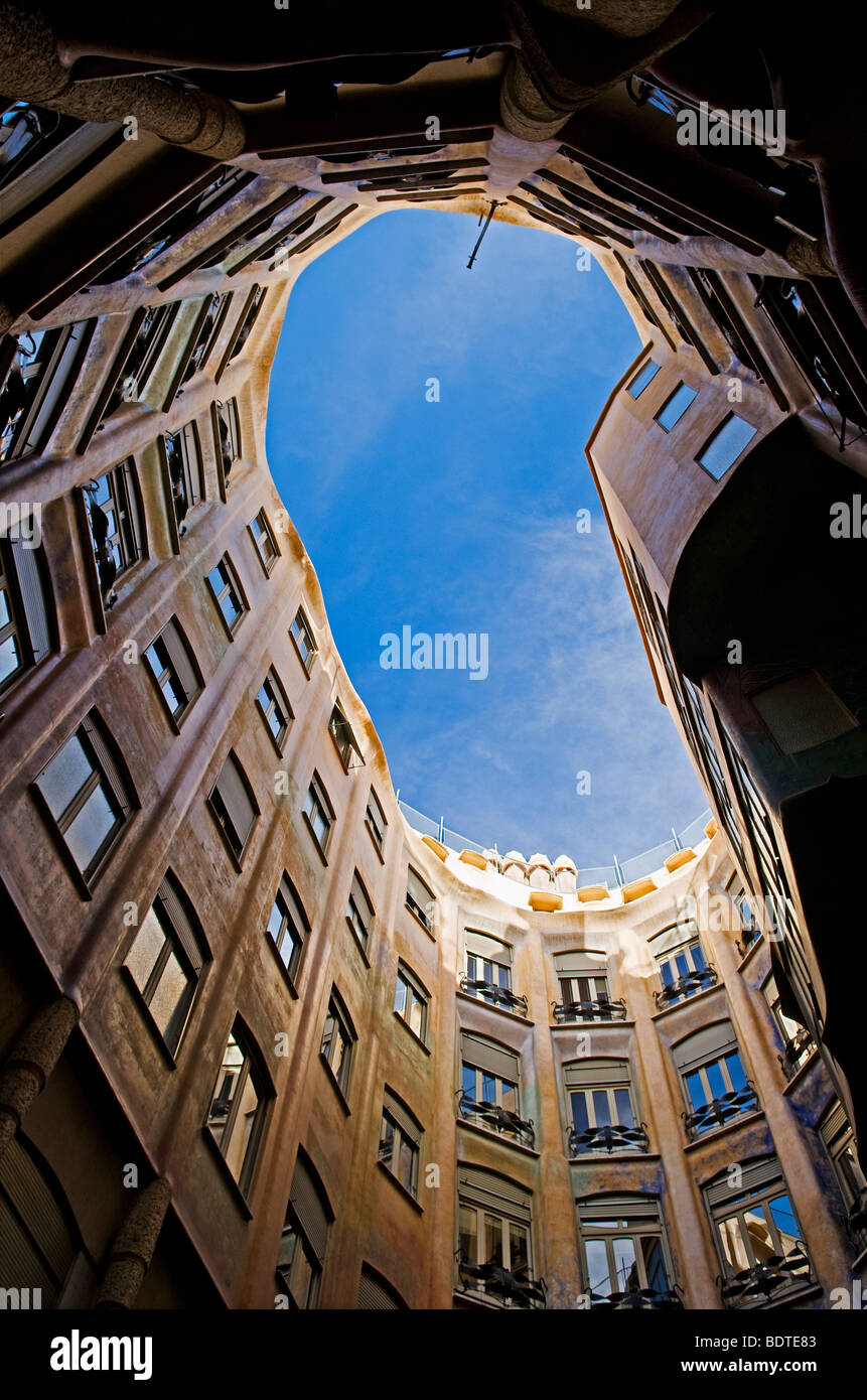 View courtyard in barcelona hi-res stock photography and images - Alamy