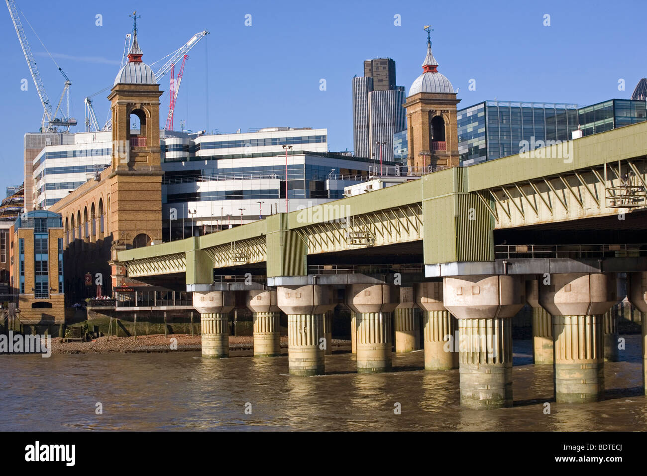Cannon Street Railway Bridge Stock Photos & Cannon Street Railway ...