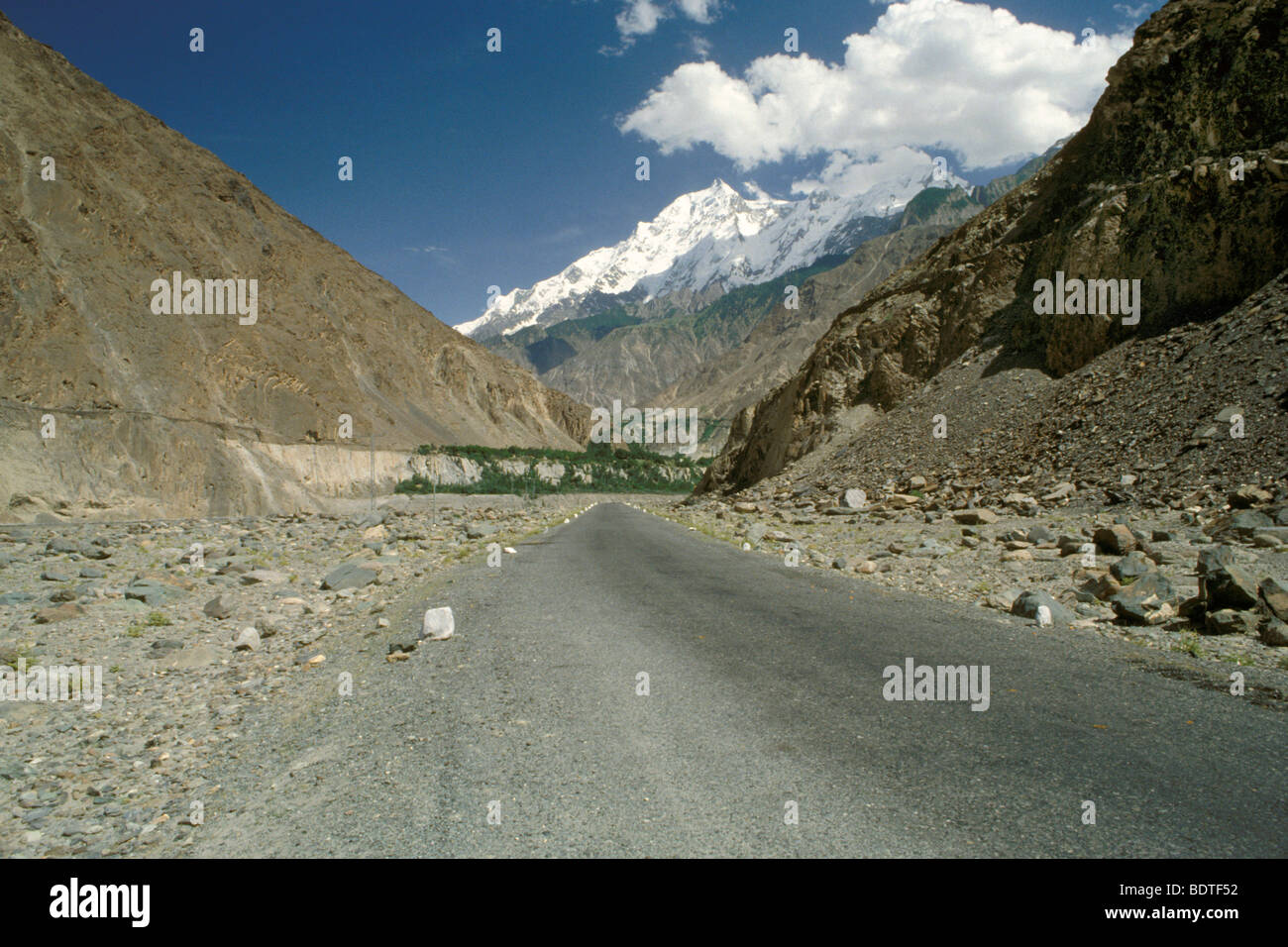 silk road, china, pakistan Stock Photo - Alamy