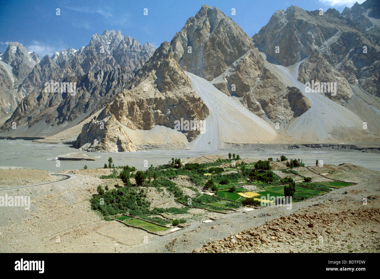 silk road, pakistan, hunza valley Stock Photo - Alamy