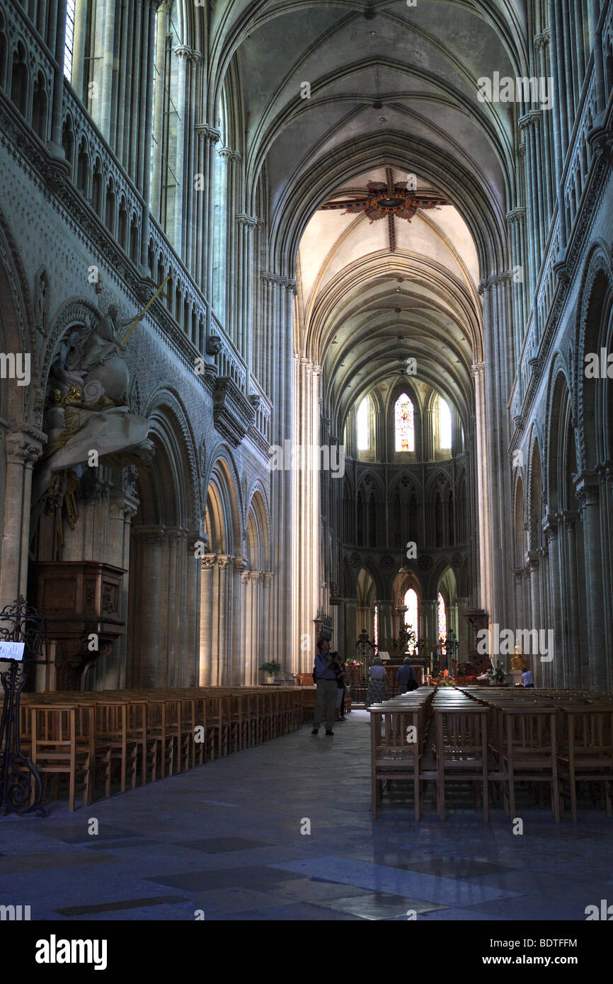 Bayeux cathedral tapestry hi-res stock photography and images - Alamy