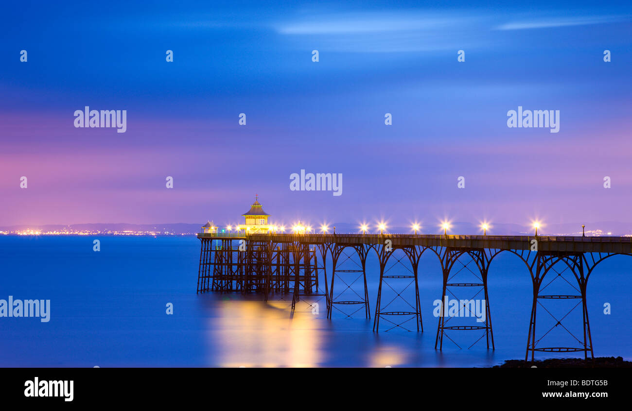 Clevedon pier at night hi-res stock photography and images - Alamy