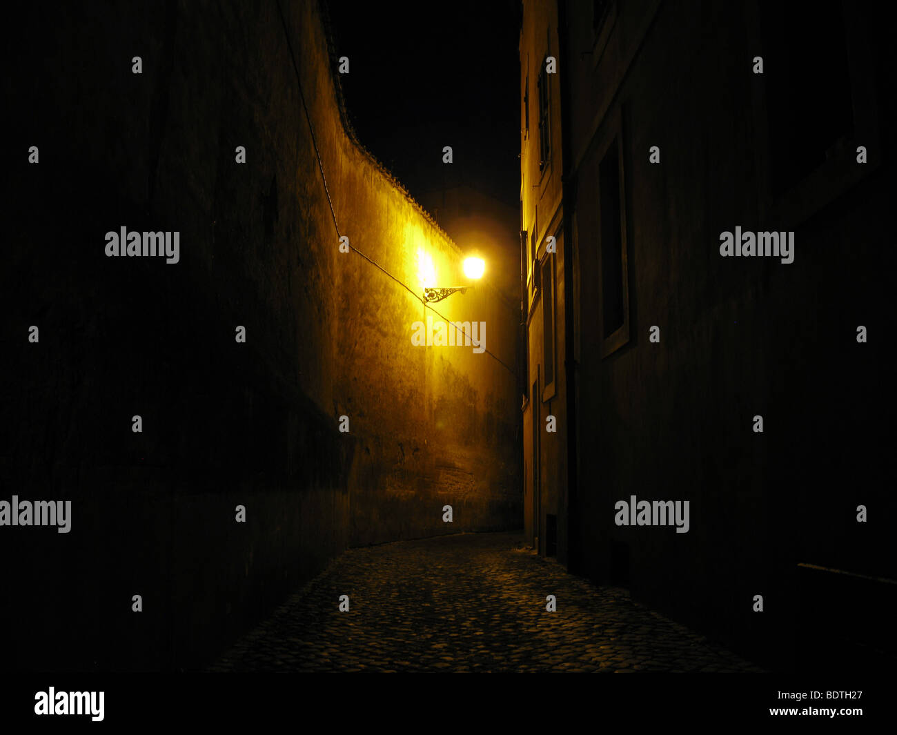 dark empty street at night in rome, italy Stock Photo - Alamy