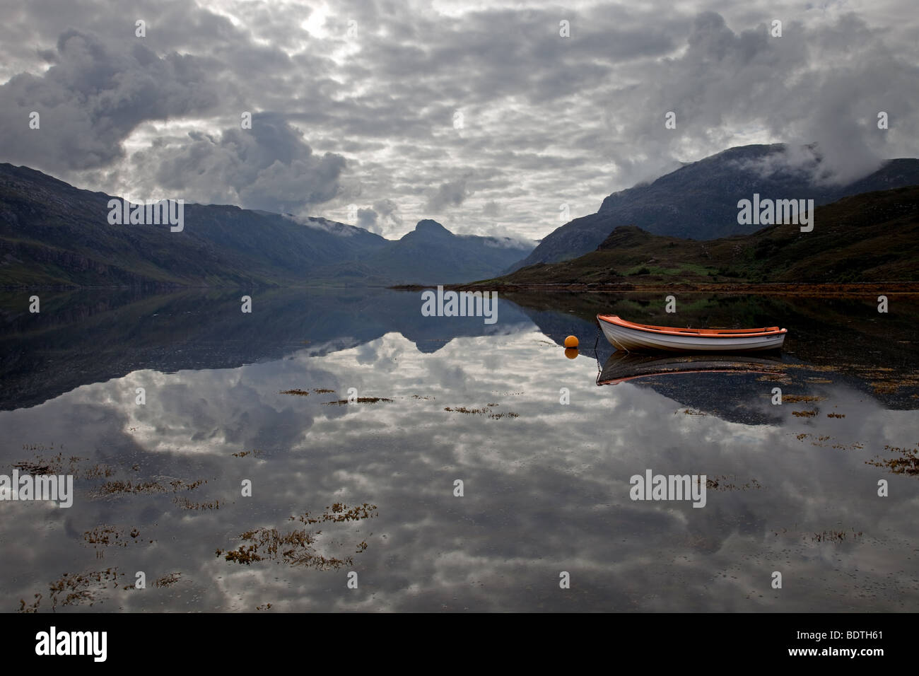 Loch unapool hi-res stock photography and images - Alamy