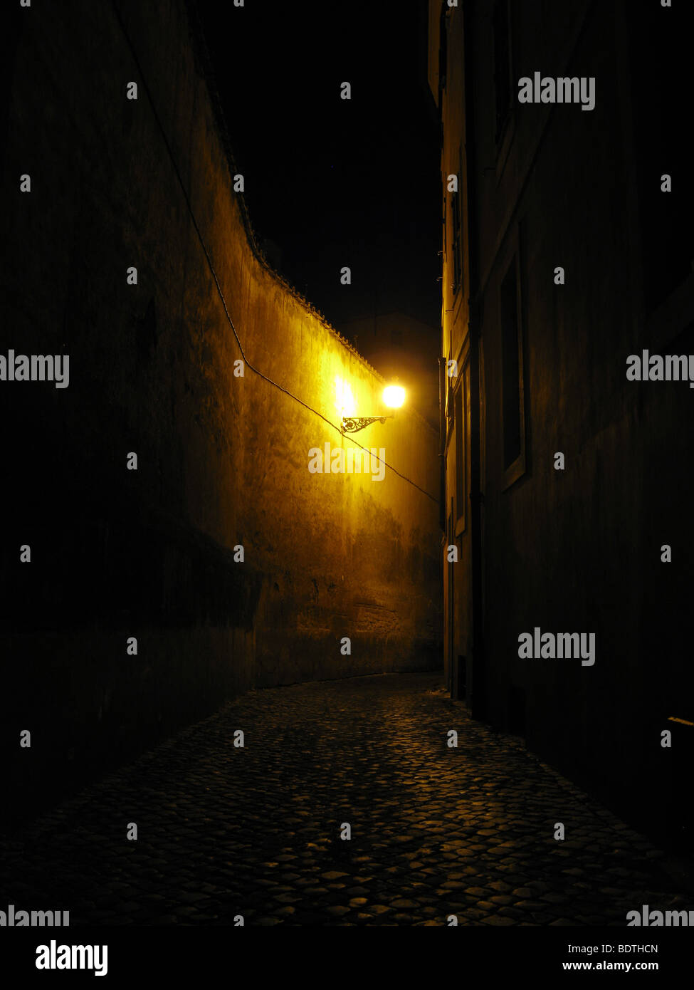 dark empty street at night in rome, italy Stock Photo - Alamy