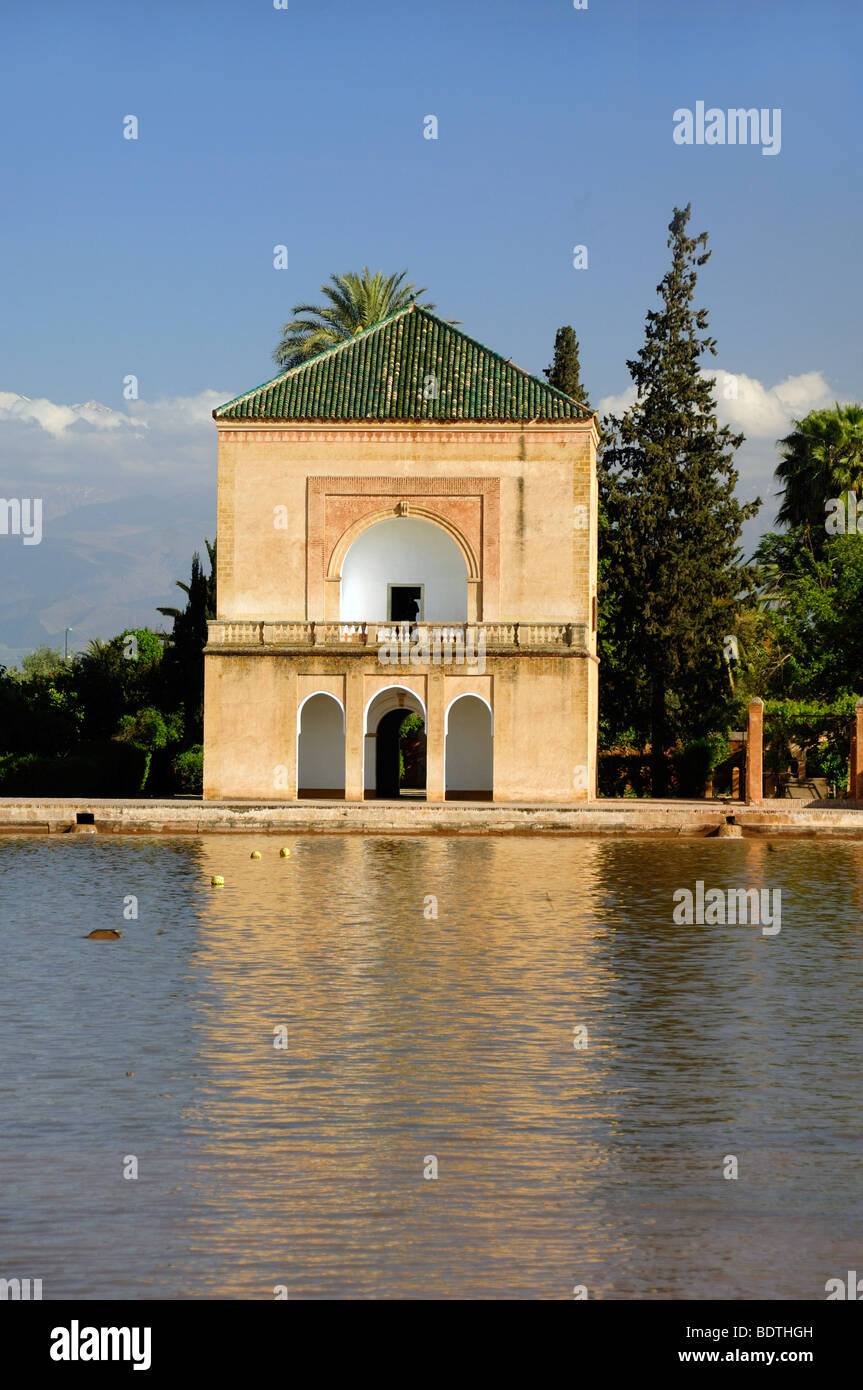 Islamic pool hi-res stock photography and images - Alamy