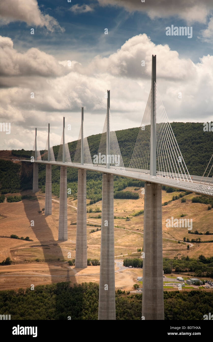 Millau Viaduct over the River Tarn in Aveyron France Stock Photo - Alamy