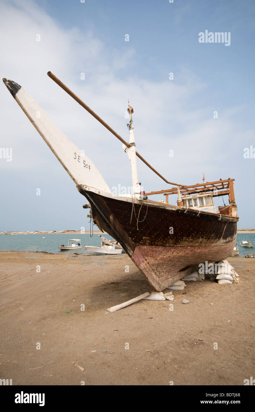Traditional dhow uae hi-res stock photography and images - Alamy