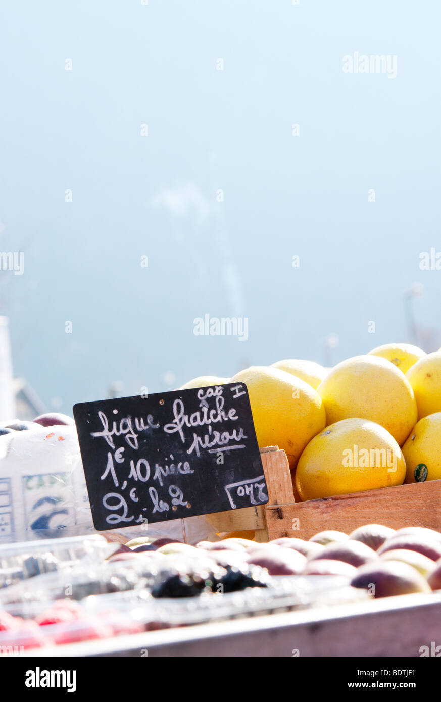 Fresh produce at the Saturday market, Chamonix, France Stock Photo - Alamy