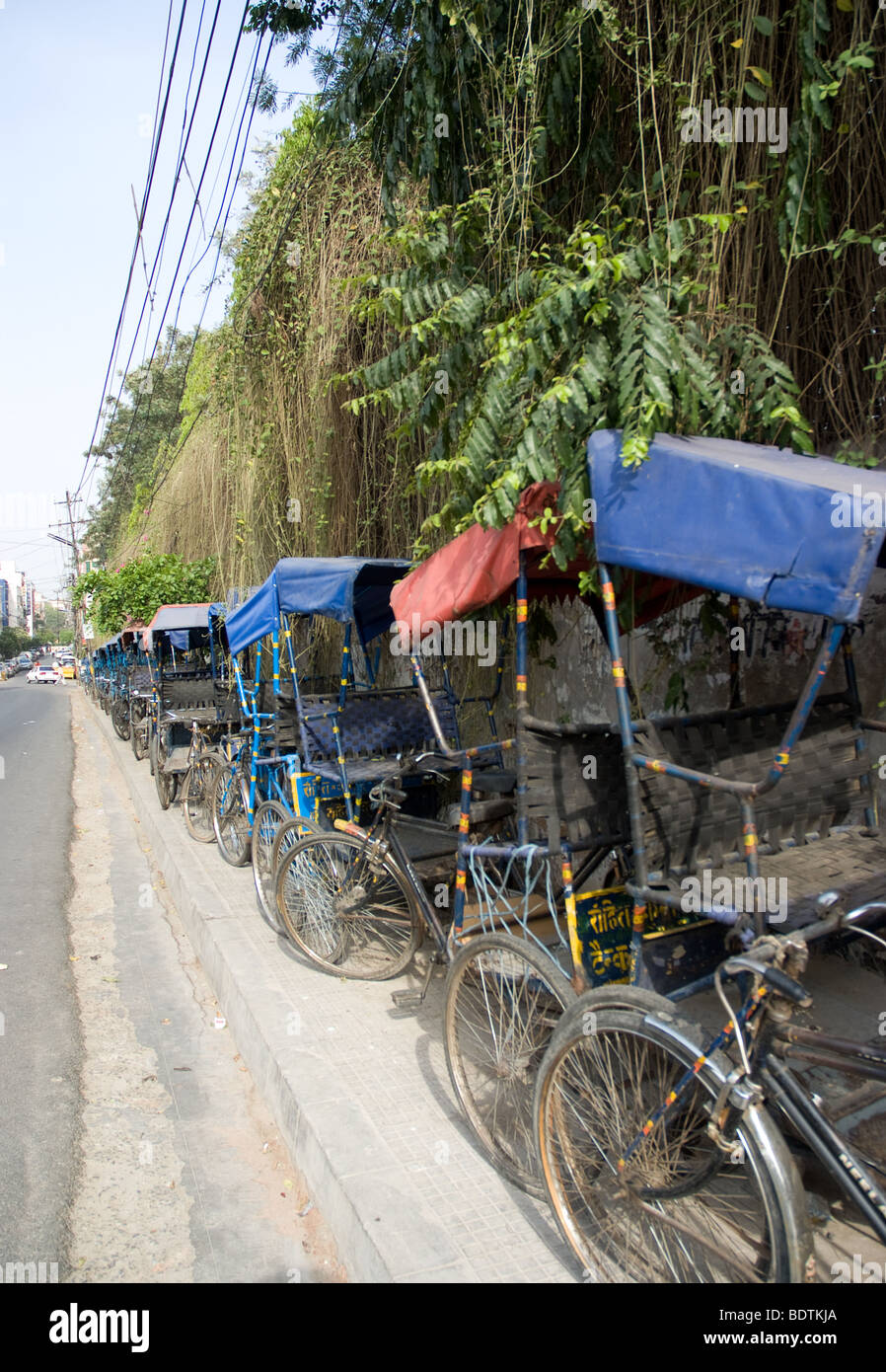 Parked rickshaws hi-res stock photography and images - Alamy