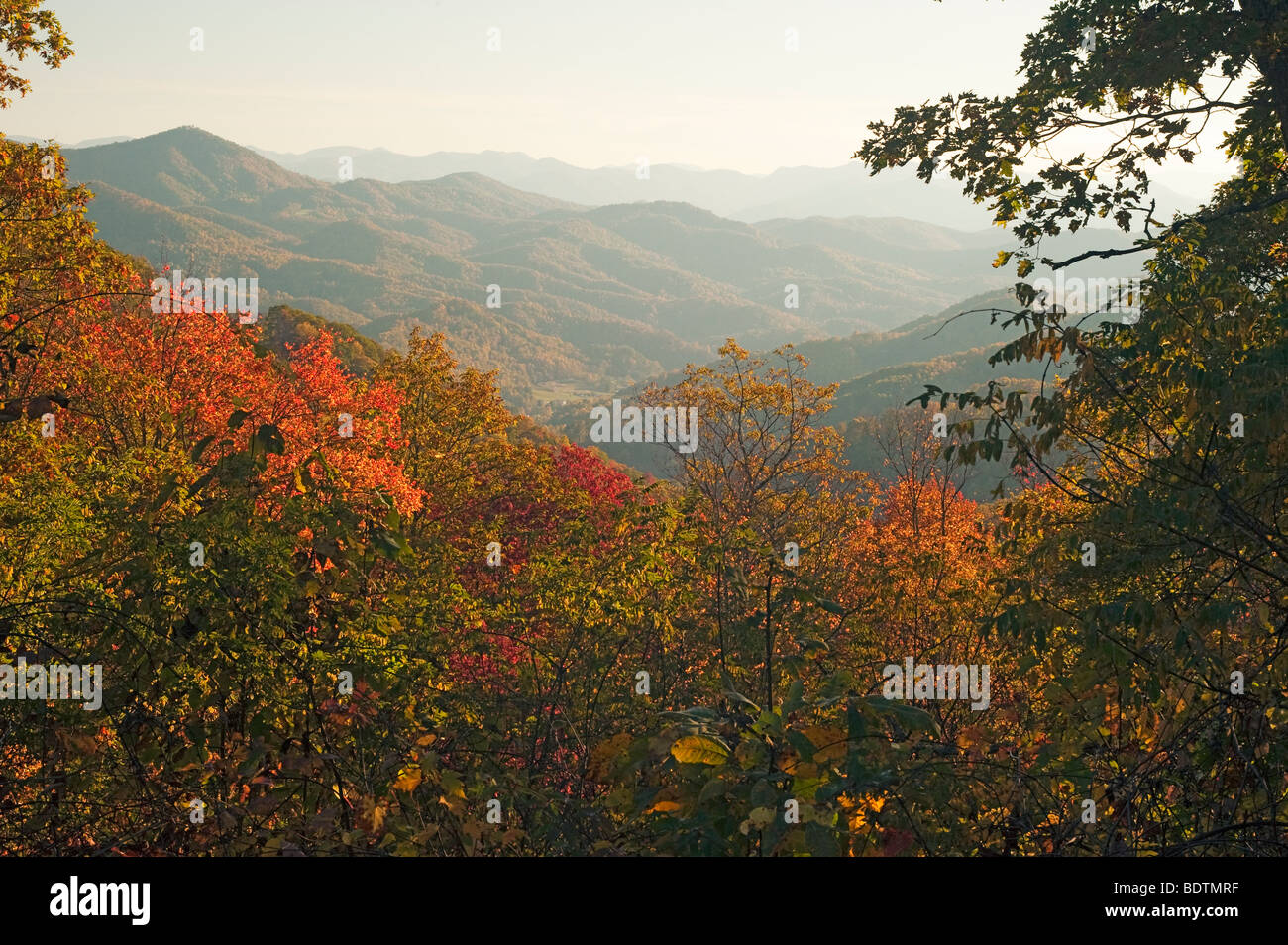 Blue ridge mountain hi-res stock photography and images - Alamy