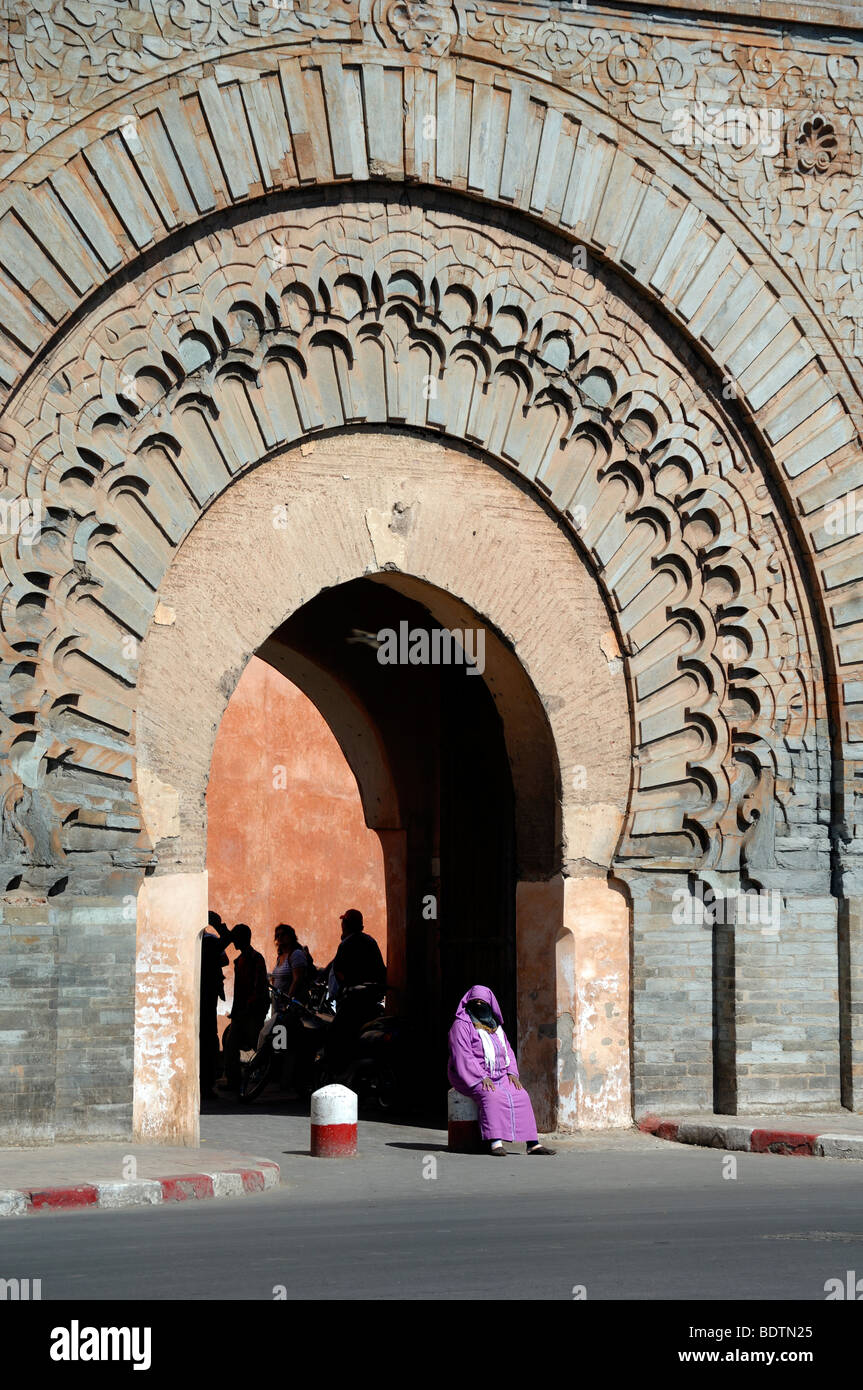 Marrakesh gate entrance architecture hi-res stock photography and ...