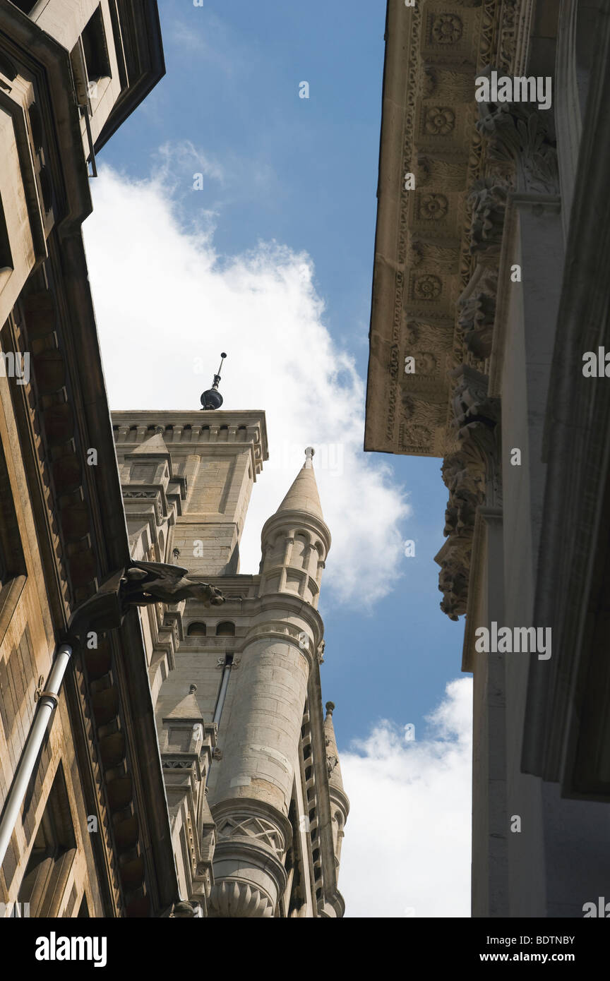 Roof top stonework Stock Photo - Alamy