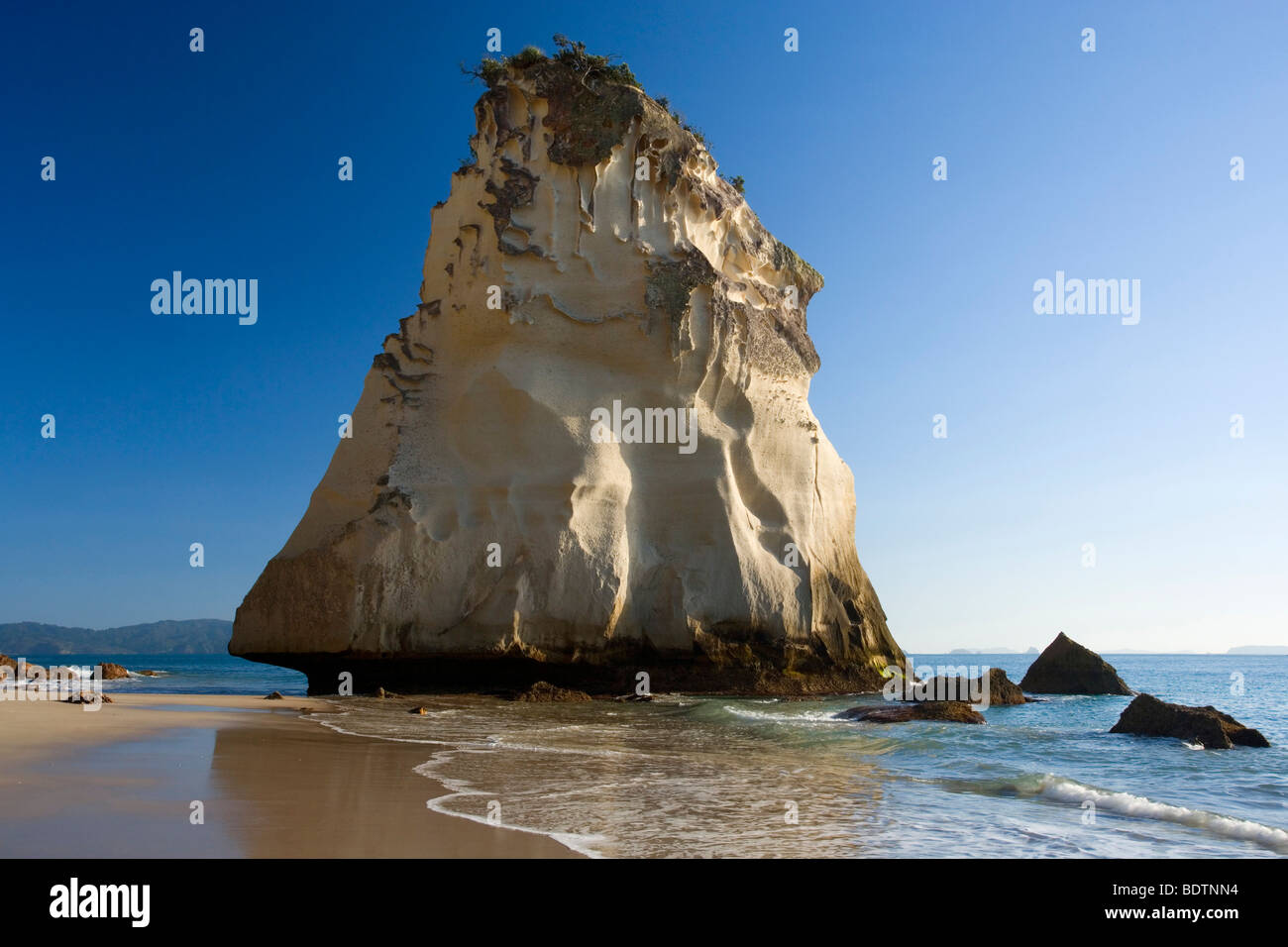 Wind sculpted rocks hi-res stock photography and images - Alamy