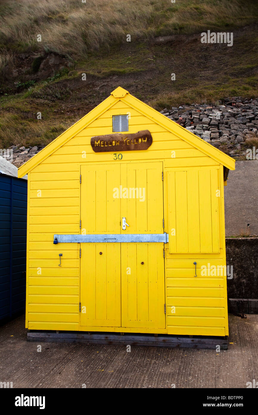 Yellow wooden hut hi-res stock photography and images - Alamy