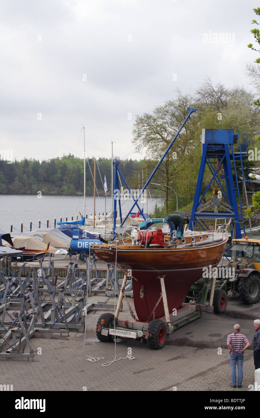 Sailing shipbuilding hi-res stock photography and images - Alamy