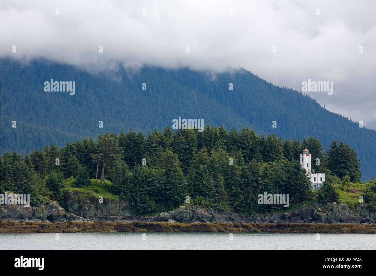 Sentinel-Island Lighthouse - View from Lynn Canal / Zw. Skagway ...