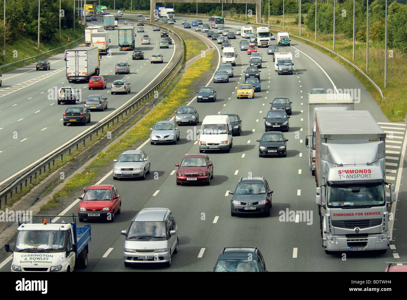 A build up of traffic on a British motorway Stock Photo - Alamy