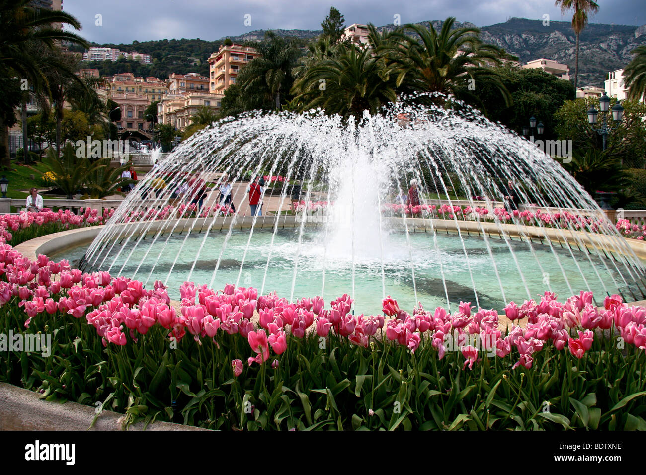 View of the fountain in the park at Monte Carlo Stock Photo - Alamy