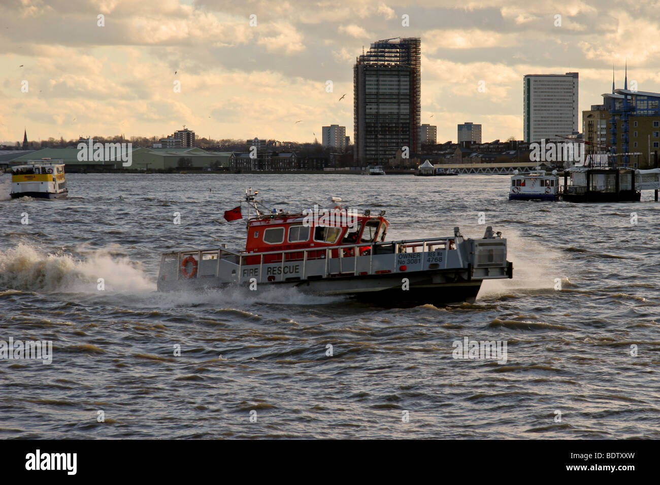 Fire rescue boat hi-res stock photography and images - Alamy