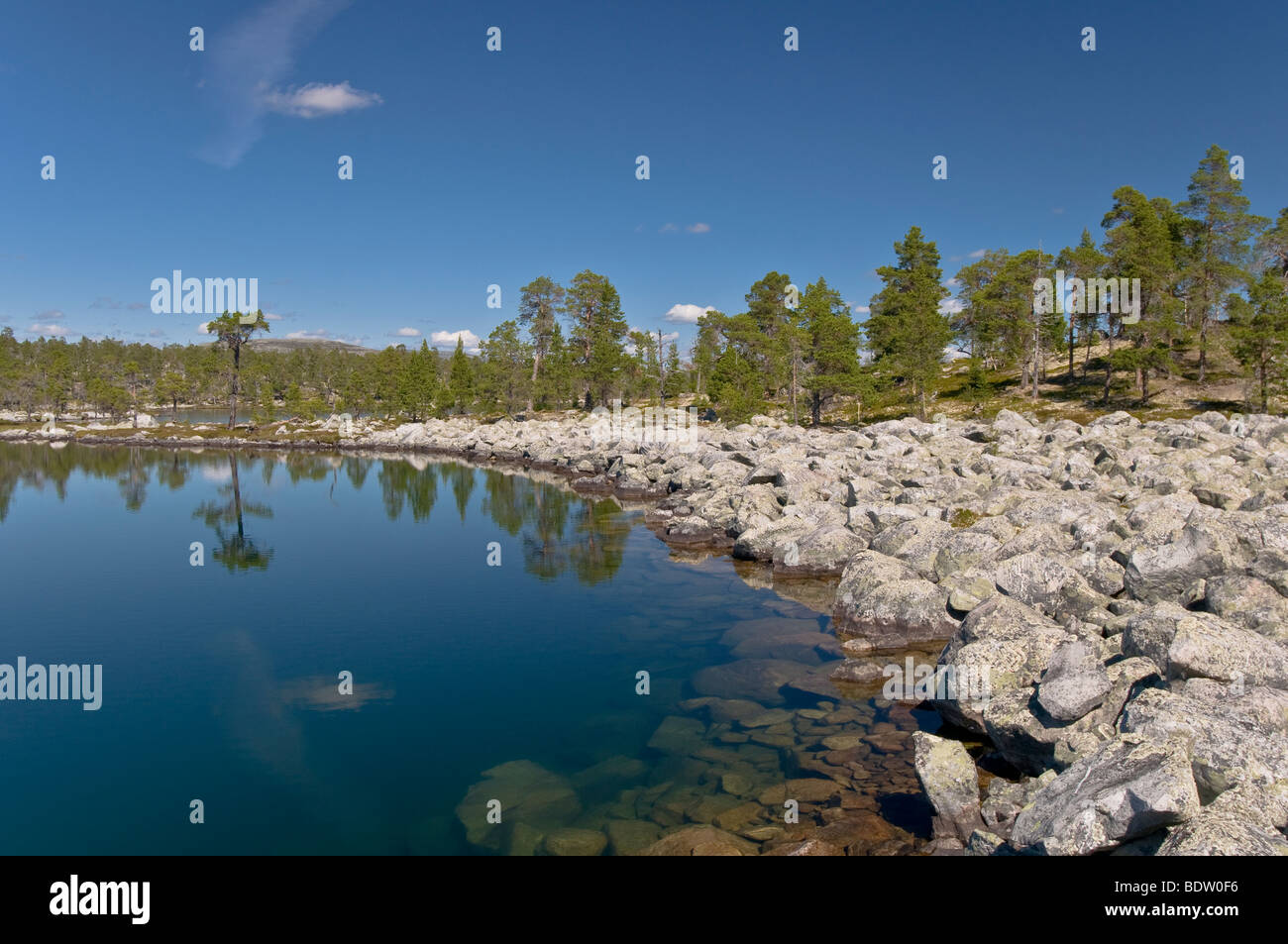 see im naturreservat rogen, haerjedalen, schweden, lake in nature ...