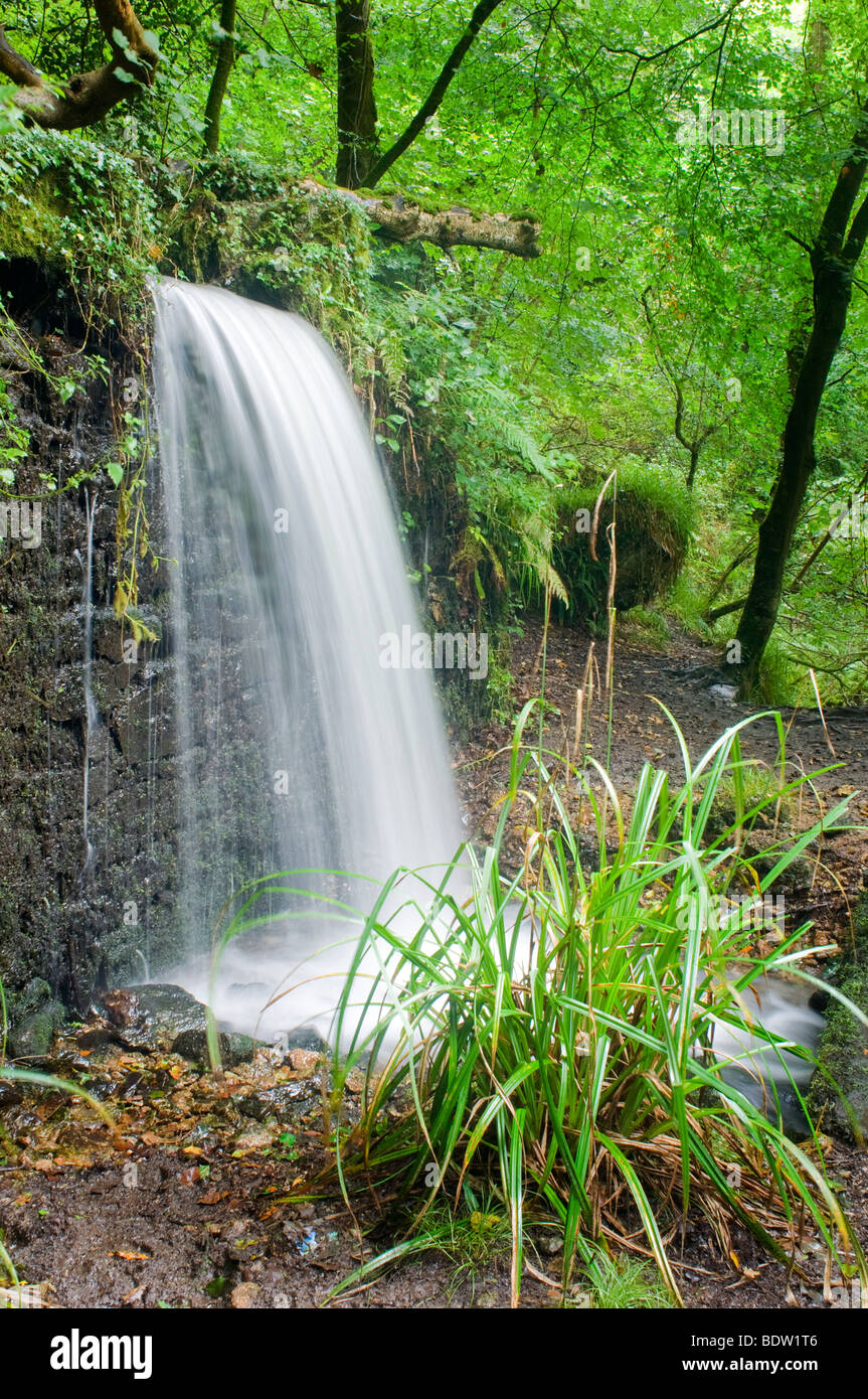 Flowing energy hi-res stock photography and images - Alamy